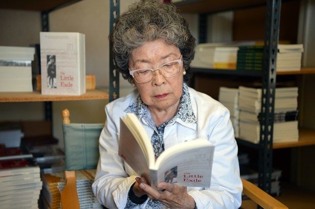 Book talk: Jeanette Arakawa - Mountain View Voice