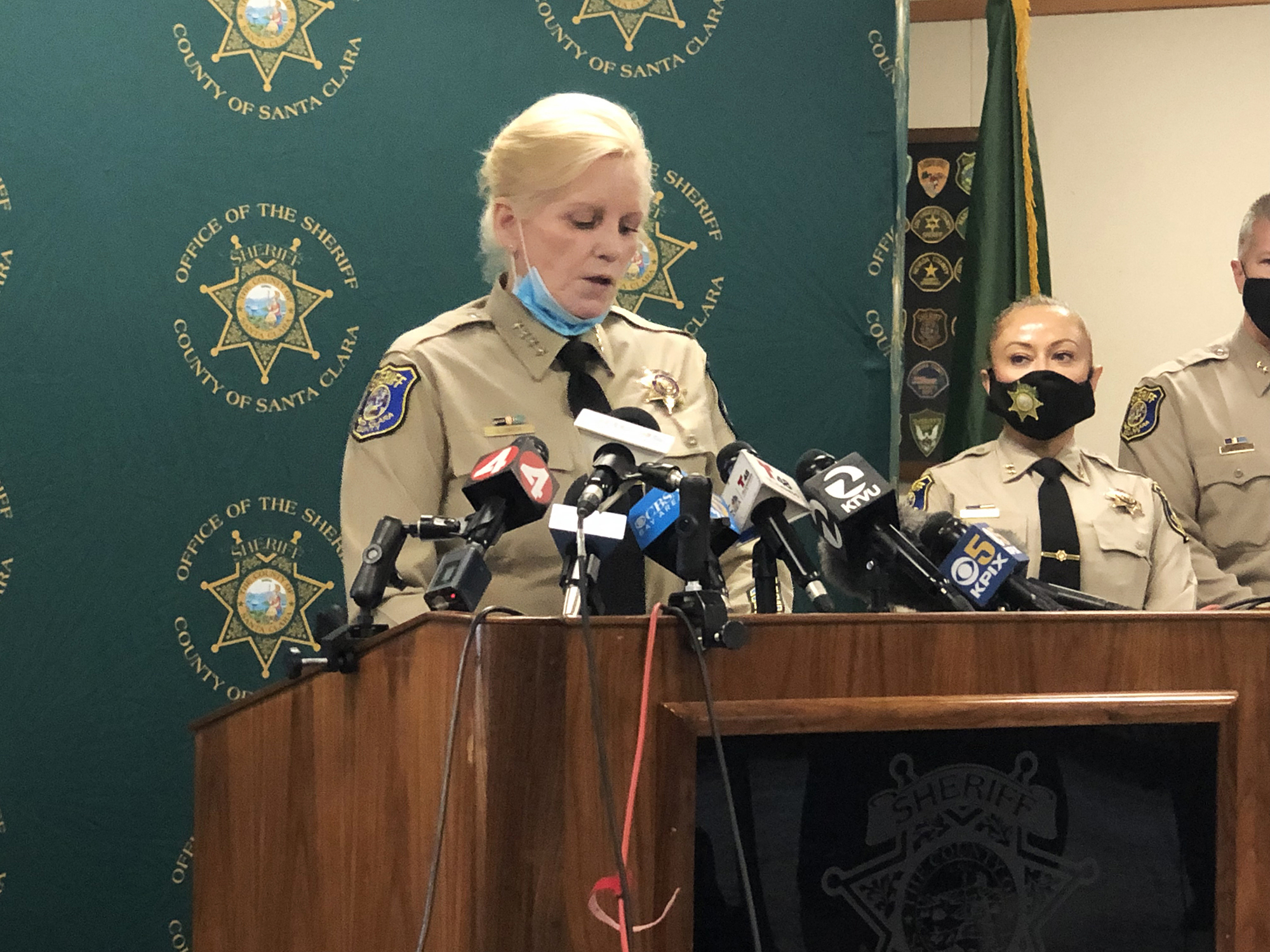 Sheriff Laurie Smith retires as jury deliberates at her corruption ...